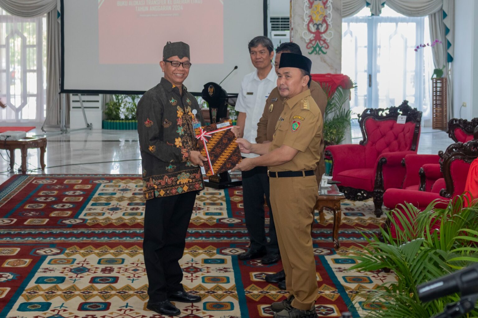 Symbol and Meaning - Universitas Palangka Raya (UPR)